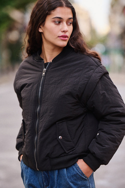 Laure+Max - La marque de prêt-à-porter à l’allure libre et solaire